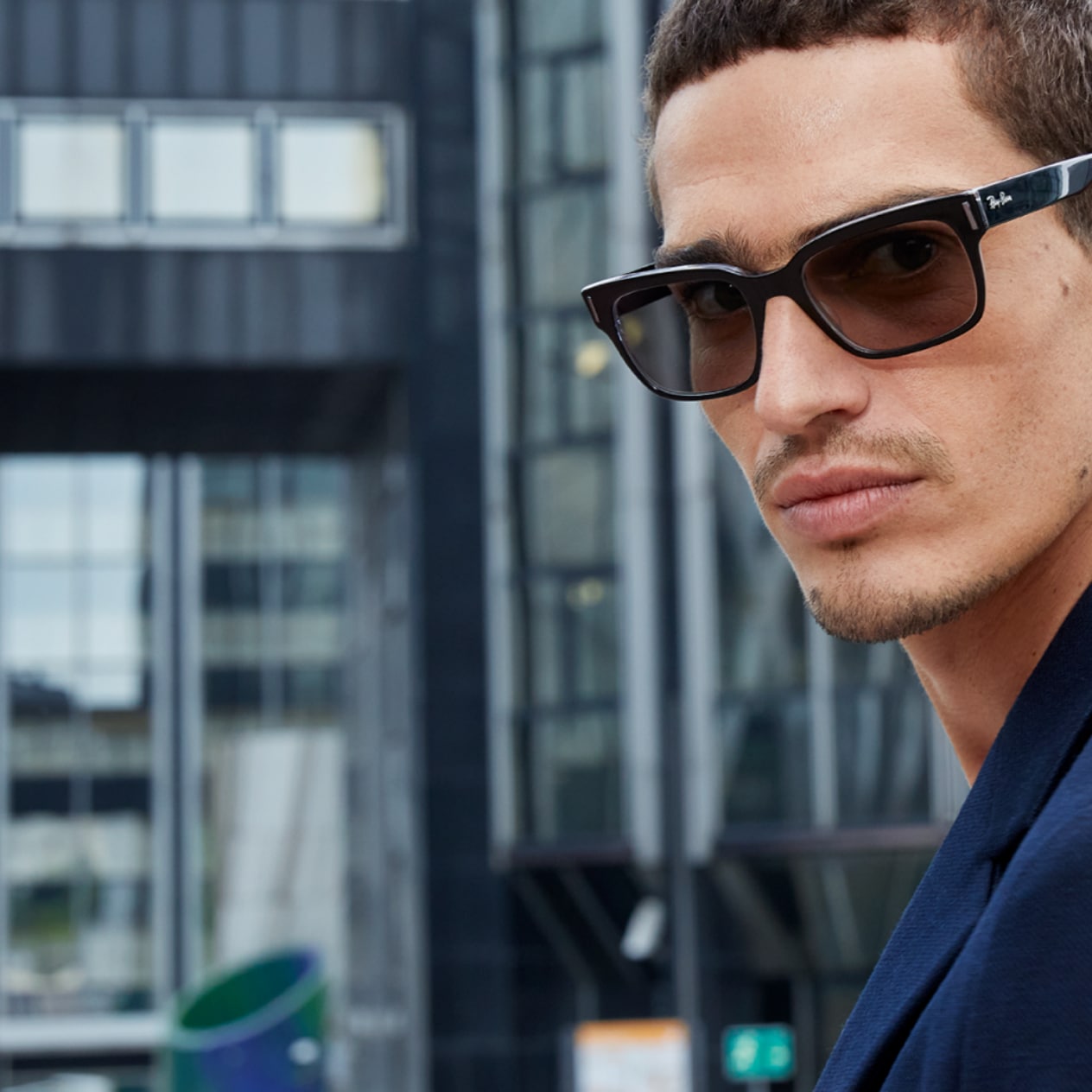 Verres Transitions | Verres photochromiques lumino-intelligents